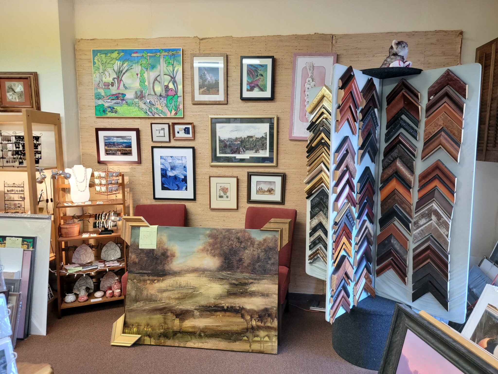Lucy's Art & Frame Shop - Lucy's Art & Frame